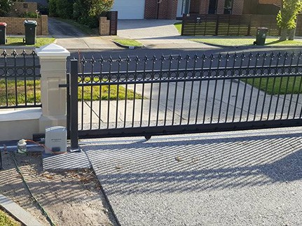 Automatic Driveway Gate Systems